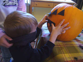 12 Halloween Party Ideas for Room Moms * The Holidaze Craze