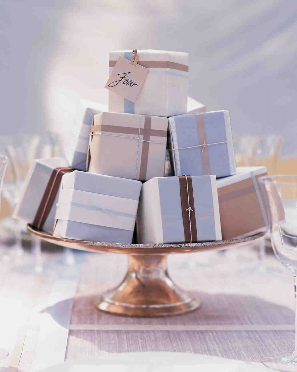10 Tablescapes for a Ravishing Reception * The Holidaze Craze
