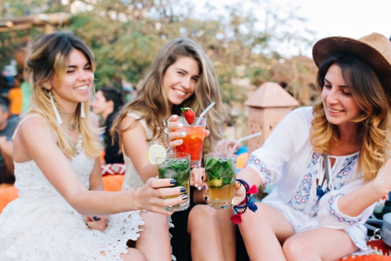 Memorable Labor Day Party Themes * The Holidaze Craze